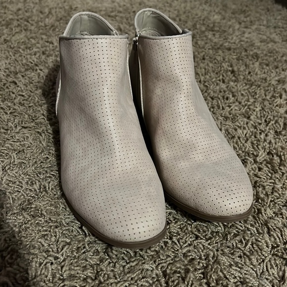 St. John's Bay | Shoes | St Johns Bay Cream Booties | Poshmark